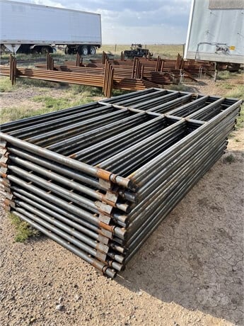 Livestock Products | TX Panels | Feeders, Gates, and Panels